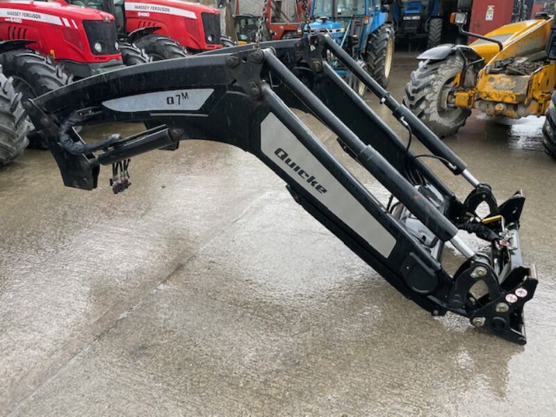 Quicke Q7M - Products - Gribben Tractors