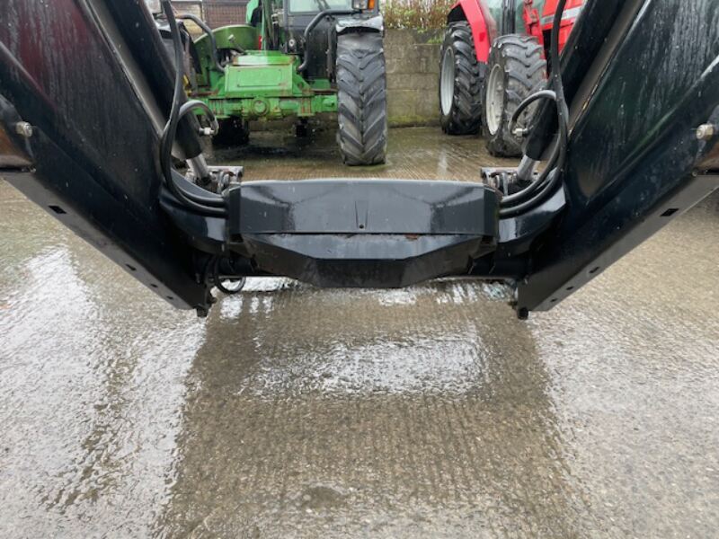 Quicke Q7M - Products - Gribben Tractors